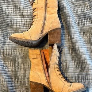 Born | Shoes | Born Tan Suede Laceup Boots | Poshmark
